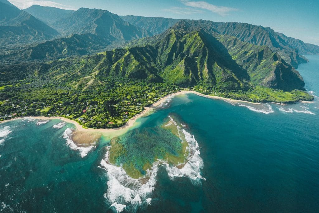Mahalo meaning? Aloha meaning? Common Hawaiian words & meanings