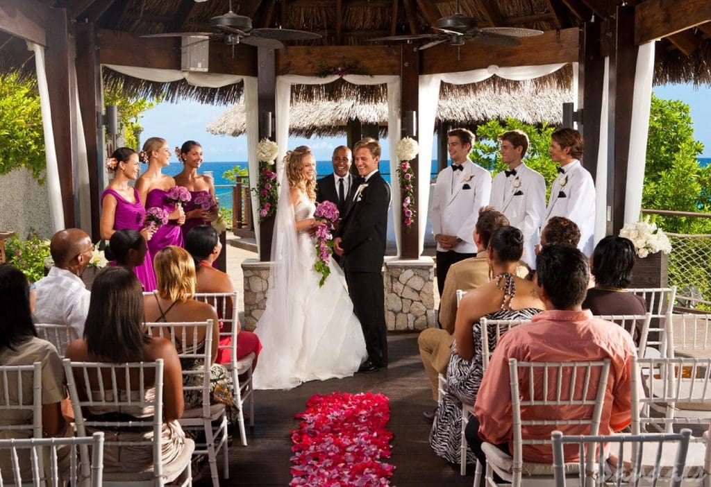 11 helpful tips for planning a Sandals Destination Wedding